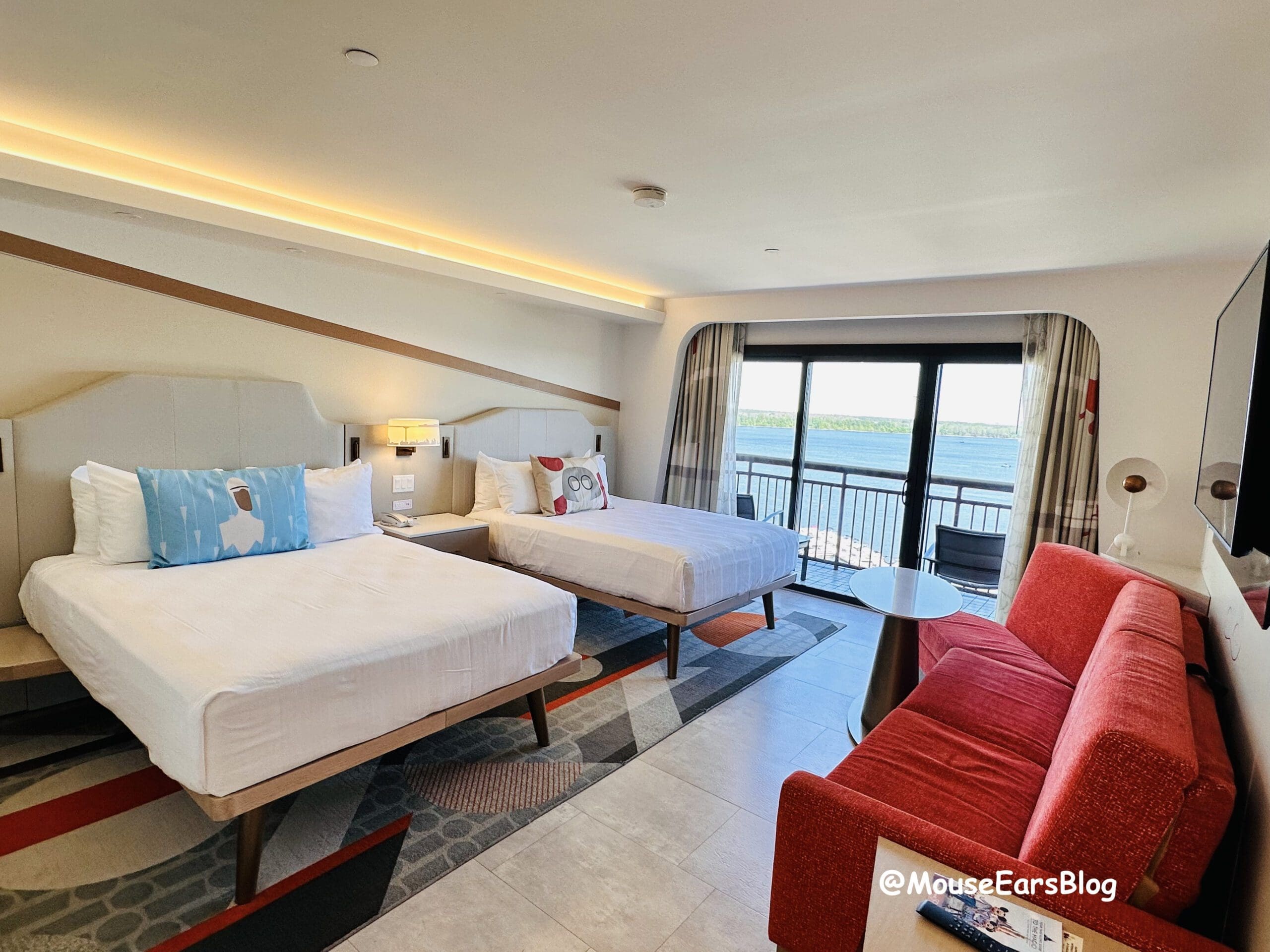 Disney's Contemporary Resort Incredibles Theme! - Mouse Ears Blog