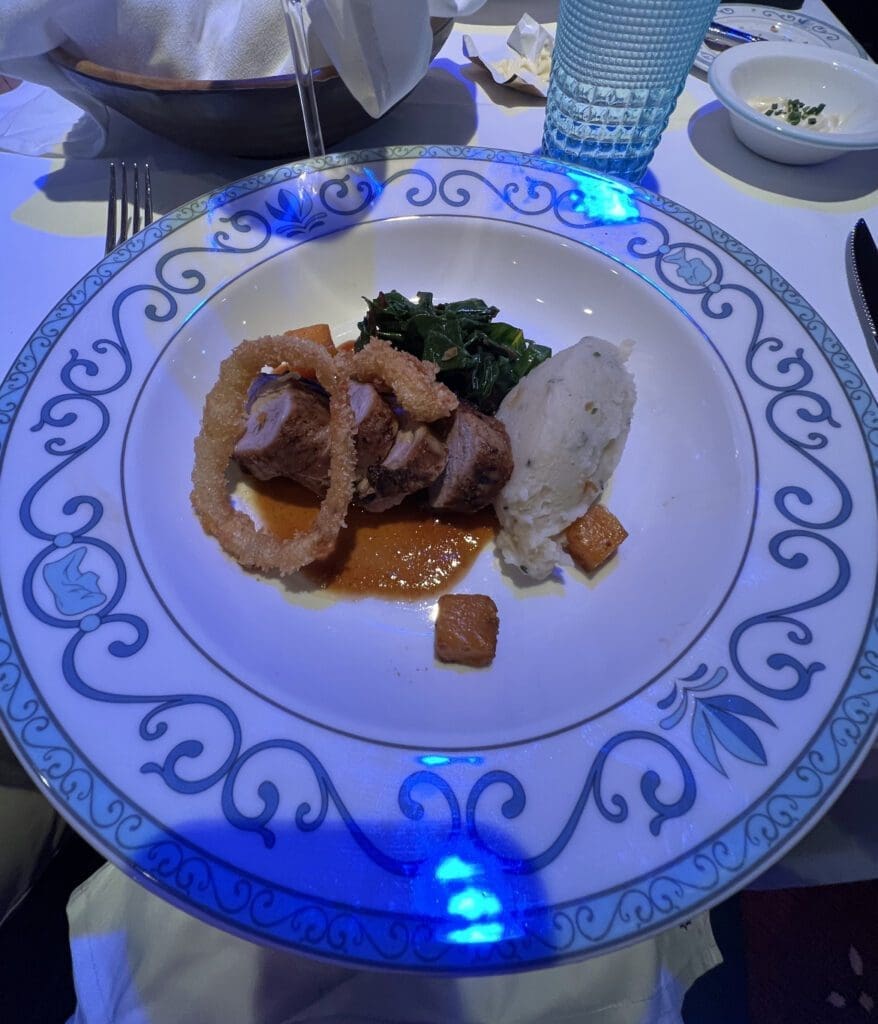 Ultimate Guide to Disney Cruise Line Dining Options - Mouse Ears Blog